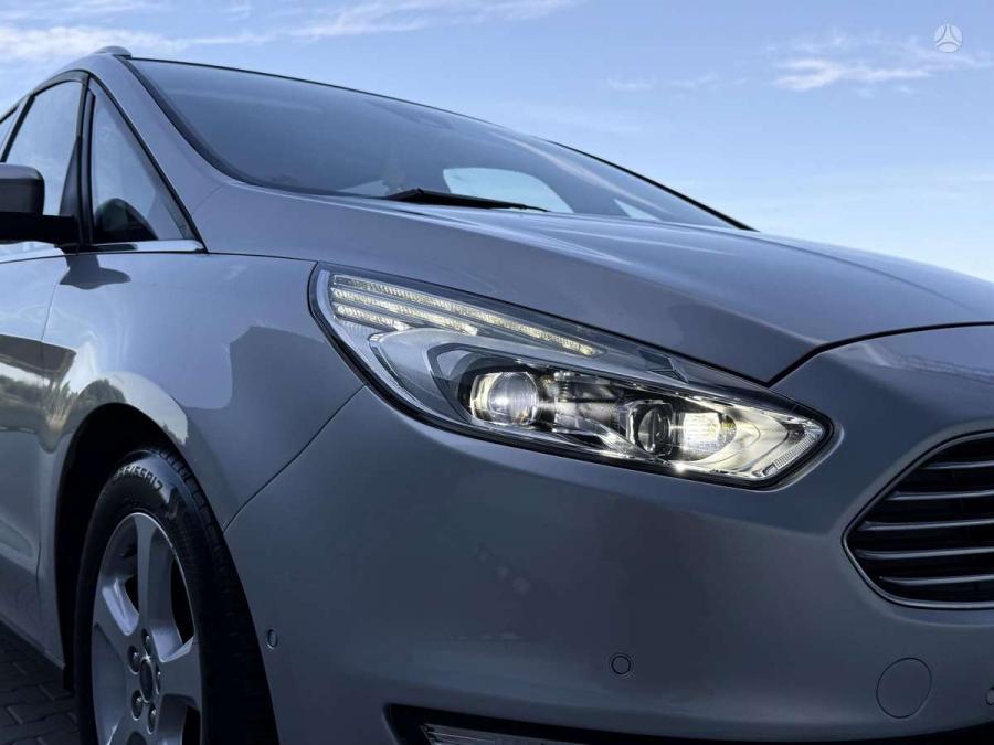 Grey Ford Galaxy 2015 in Siauliai, with an engine capacity of 2.00 L and mileage of 211 thousand km for 9550 €, photo 6 on AUTOMOTO.COM.LV