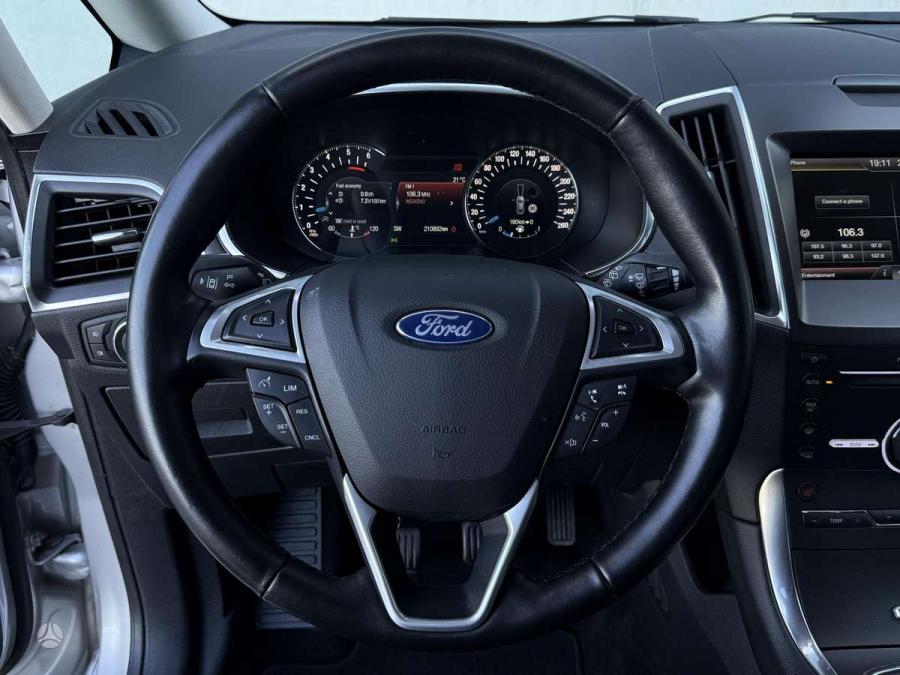 Grey Ford Galaxy 2015 in Siauliai, with an engine capacity of 2.00 L and mileage of 211 thousand km for 9550 €, photo 14 on AUTOMOTO.COM.LV