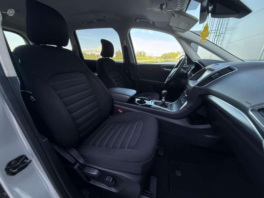 Grey Ford Galaxy 2015 in Siauliai, with an engine capacity of 2.00 L and mileage of 211 thousand km for 9550 €, photo 23 on AUTOMOTO.COM.LV