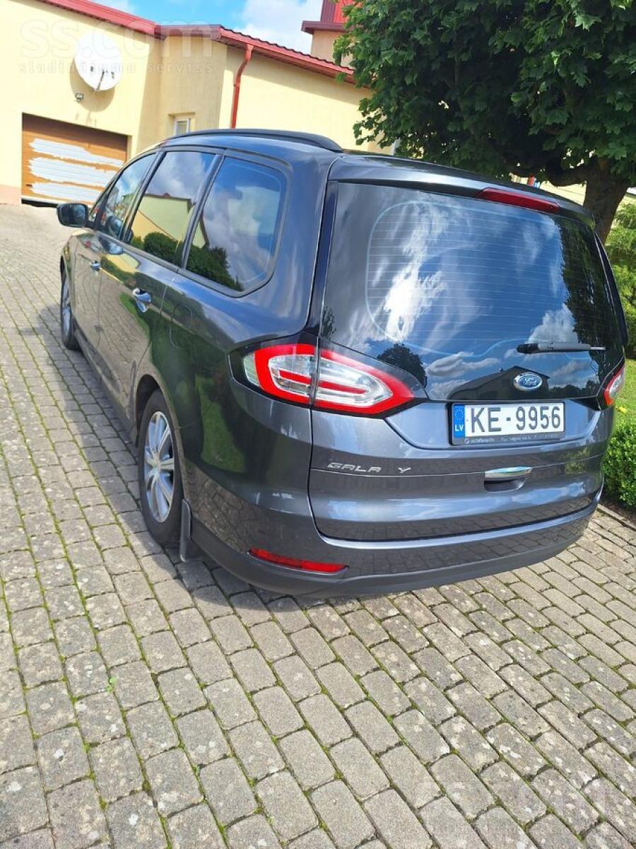 Pelēks Ford Galaxy 2015 Saldus, ar dzinēja tilpumu 2.00 L un nobraukumu 292 tūkst. km par 6200 €, foto 4 vietnē AUTOMOTO.COM.LV