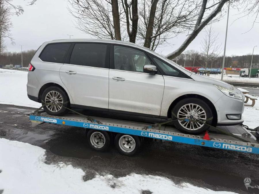 Pelēks Ford Galaxy 2016 Viļņa, ar dzinēja tilpumu 2.00 L un nobraukumu 246 tūkst. km par 8350 €, foto 5 vietnē AUTOMOTO.COM.LV