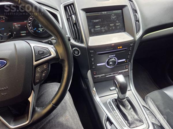 Grey Ford Galaxy 2016 in Riga, with an engine capacity of 2.00 L and mileage of 272 thousand km for 7900 €, photo 9 on AUTOMOTO.COM.LV