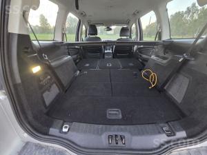 Grey Ford Galaxy 2016 in Riga, with an engine capacity of 2.00 L and mileage of 272 thousand km for 7100 €, photo 11 on AUTOMOTO.COM.LV