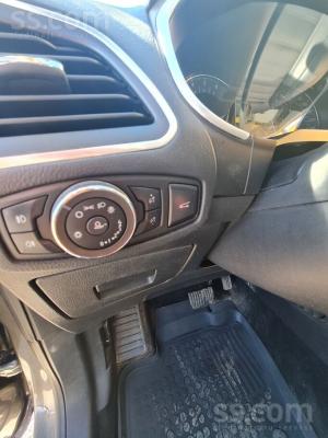 Grey Ford Galaxy 2016 in Riga, with an engine capacity of 2.00 L and mileage of 297 thousand km for 6950 €, photo 10 on AUTOMOTO.COM.LV