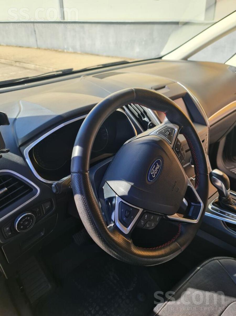 Grey Ford Galaxy 2016 in Riga, with an engine capacity of 2.00 L and mileage of 297 thousand km for 6950 €, photo 12 on AUTOMOTO.COM.LV