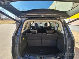 Grey Ford Galaxy 2016 in Riga, with an engine capacity of 2.00 L and mileage of 297 thousand km for 6950 €, photo 13 on AUTOMOTO.COM.LV