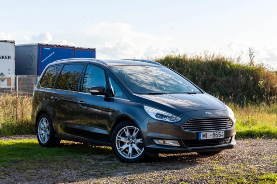 Pelēks Ford Galaxy 2016 Rīga, ar dzinēja tilpumu 2.00 L un nobraukumu 235 tūkst. km par 9995 €, foto 1 vietnē AUTOMOTO.COM.LV