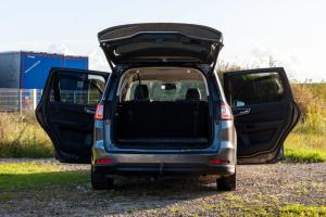 Pelēks Ford Galaxy 2016 Rīga, ar dzinēja tilpumu 2.00 L un nobraukumu 235 tūkst. km par 9995 €, foto 7 vietnē AUTOMOTO.COM.LV