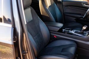Pelēks Ford Galaxy 2016 Rīga, ar dzinēja tilpumu 2.00 L un nobraukumu 235 tūkst. km par 9995 €, foto 28 vietnē AUTOMOTO.COM.LV