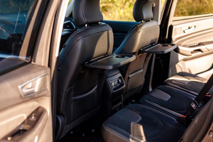 Pelēks Ford Galaxy 2016 Rīga, ar dzinēja tilpumu 2.00 L un nobraukumu 235 tūkst. km par 9995 €, foto 30 vietnē AUTOMOTO.COM.LV