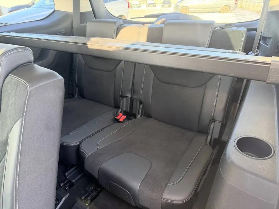Grey Ford Galaxy 2016 in Riga, with an engine capacity of 2.00 L and mileage of 235 thousand km for 9500 €, photo 12 on AUTOMOTO.COM.LV