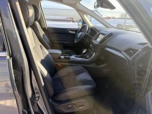 Grey Ford Galaxy 2016 in Riga, with an engine capacity of 2.00 L and mileage of 235 thousand km for 9500 €, photo 21 on AUTOMOTO.COM.LV