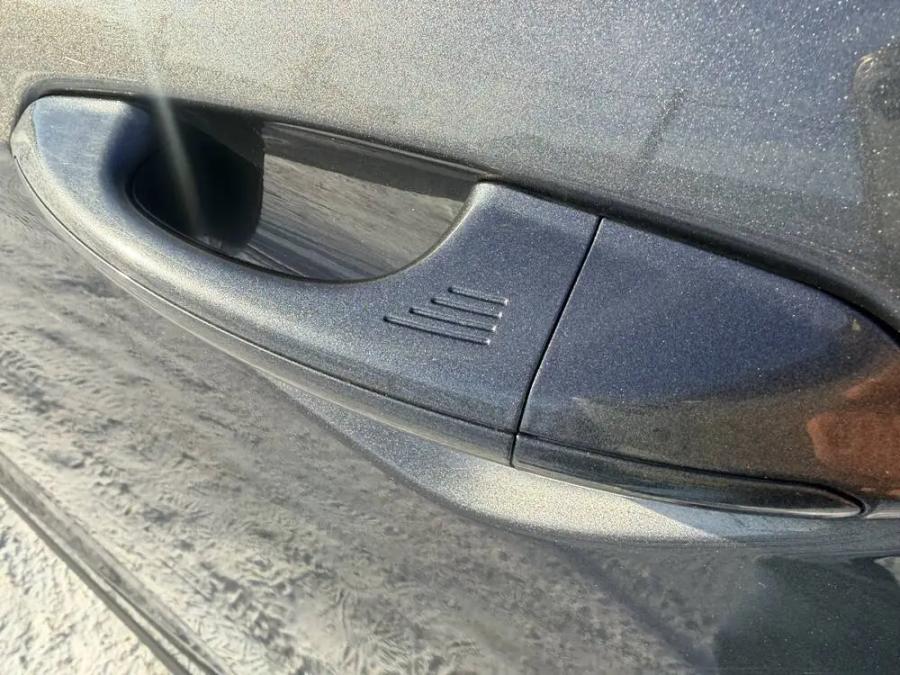 Grey Ford Galaxy 2016 in Riga, with an engine capacity of 2.00 L and mileage of 235 thousand km for 9500 €, photo 23 on AUTOMOTO.COM.LV