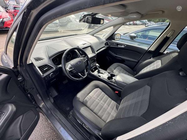 Pelēks Ford Galaxy 2016 Šauļi, ar dzinēja tilpumu 2.00 L un nobraukumu 311 tūkst. km par 4800 €, foto 6 vietnē AUTOMOTO.COM.LV