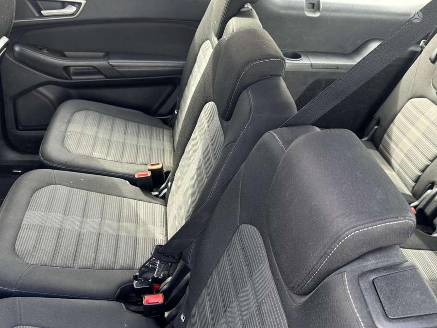 Pelēks Ford Galaxy 2016 Šauļi, ar dzinēja tilpumu 2.00 L un nobraukumu 311 tūkst. km par 4800 €, foto 8 vietnē AUTOMOTO.COM.LV