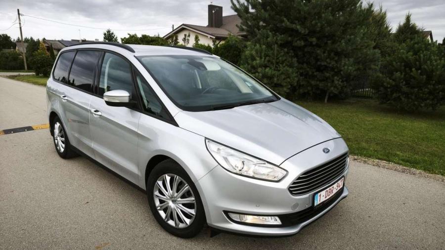 Grey Ford Galaxy 2016 in Siauliai, with an engine capacity of 2.00 L and mileage of 220 thousand km for 8650 €, photo 3 on AUTOMOTO.COM.LV