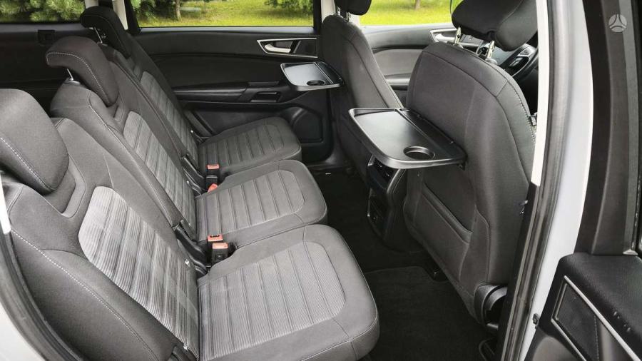 Grey Ford Galaxy 2016 in Siauliai, with an engine capacity of 2.00 L and mileage of 220 thousand km for 8650 €, photo 20 on AUTOMOTO.COM.LV