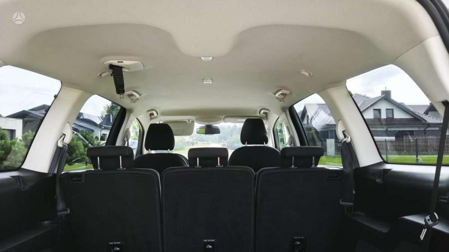 Grey Ford Galaxy 2016 in Siauliai, with an engine capacity of 2.00 L and mileage of 220 thousand km for 8650 €, photo 25 on AUTOMOTO.COM.LV