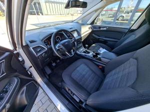 Grey Ford Galaxy 2016 in Siauliai, with an engine capacity of 2.00 L and mileage of 262 thousand km for 8690 €, photo 11 on AUTOMOTO.COM.LV