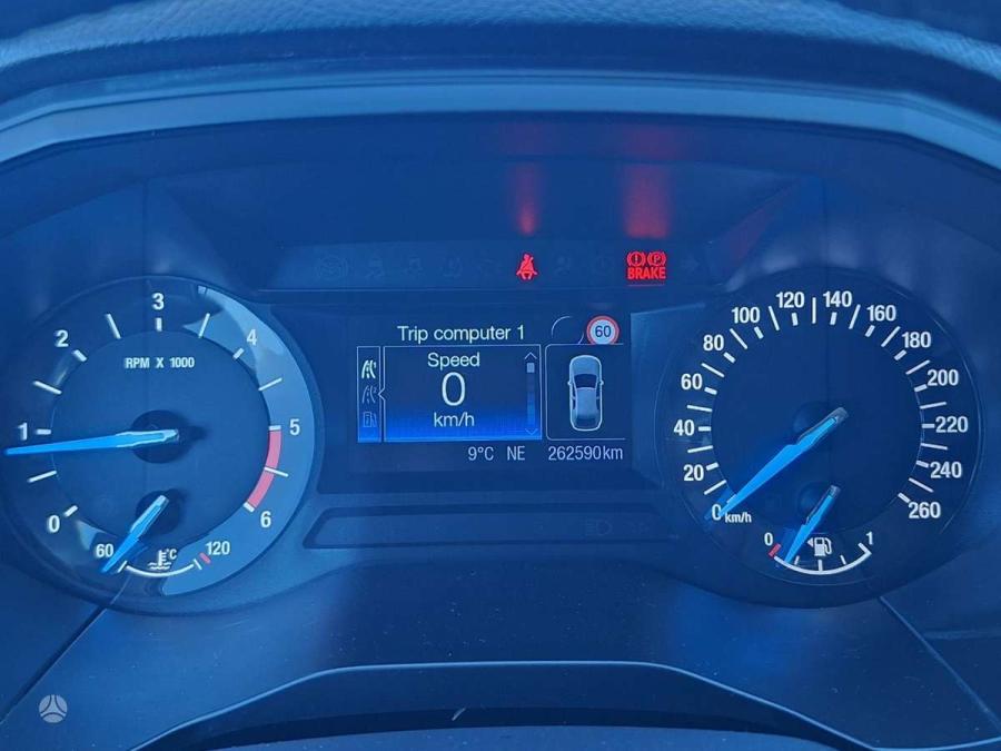 Grey Ford Galaxy 2016 in Siauliai, with an engine capacity of 2.00 L and mileage of 262 thousand km for 8690 €, photo 14 on AUTOMOTO.COM.LV