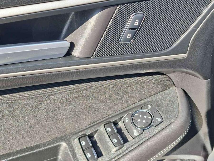 Grey Ford Galaxy 2016 in Siauliai, with an engine capacity of 2.00 L and mileage of 262 thousand km for 8690 €, photo 18 on AUTOMOTO.COM.LV