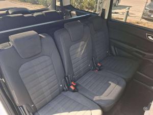 Grey Ford Galaxy 2016 in Siauliai, with an engine capacity of 2.00 L and mileage of 262 thousand km for 8690 €, photo 21 on AUTOMOTO.COM.LV
