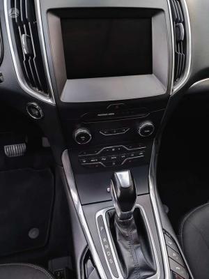 Pelēks Ford Galaxy 2016 Marijampole, ar dzinēja tilpumu 2.00 L un nobraukumu 282 tūkst. km par 7300 €, foto 22 vietnē AUTOMOTO.COM.LV