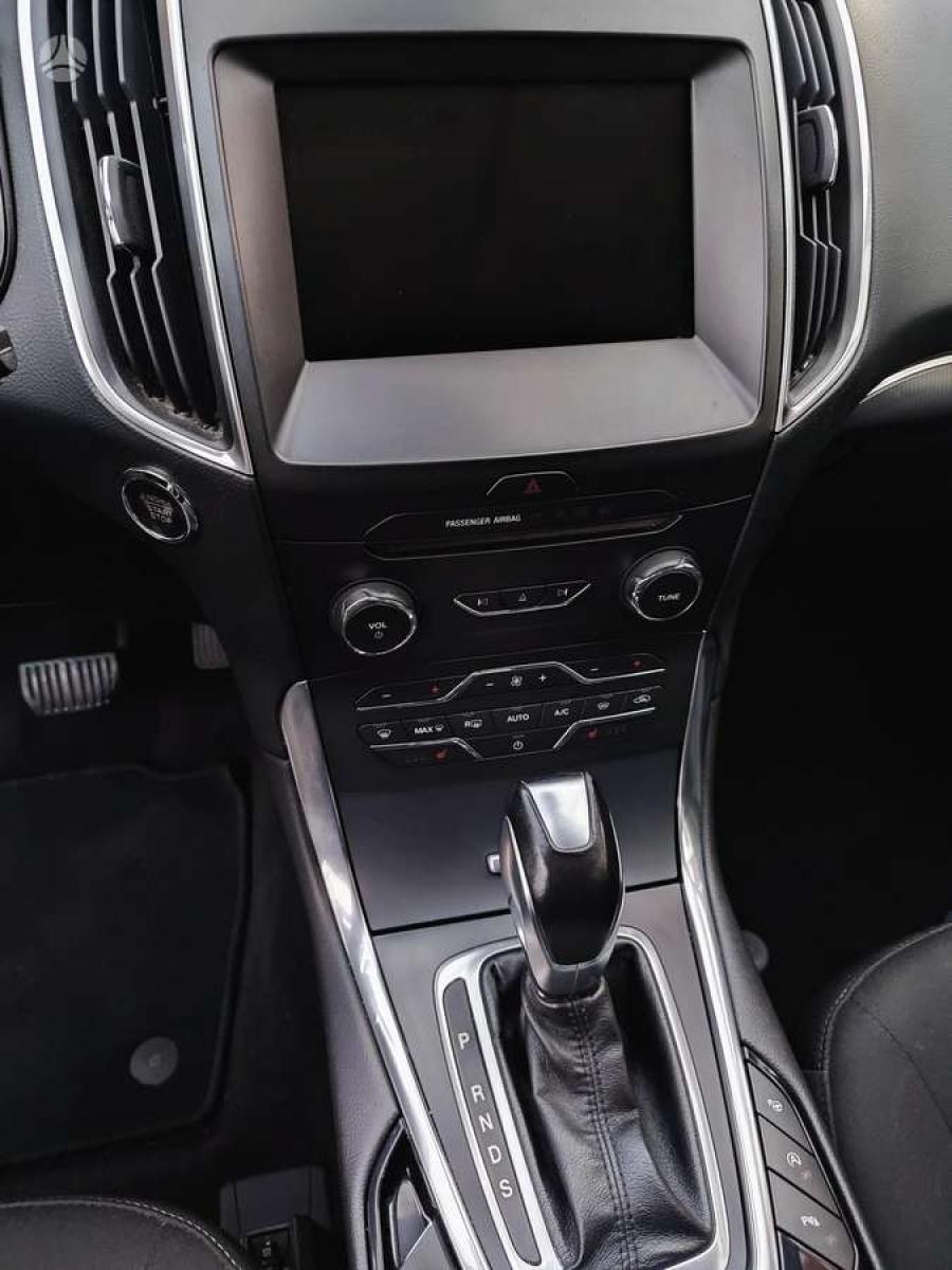 Pelēks Ford Galaxy 2016 Marijampole, ar dzinēja tilpumu 2.00 L un nobraukumu 282 tūkst. km par 7300 €, foto 22 vietnē AUTOMOTO.COM.LV