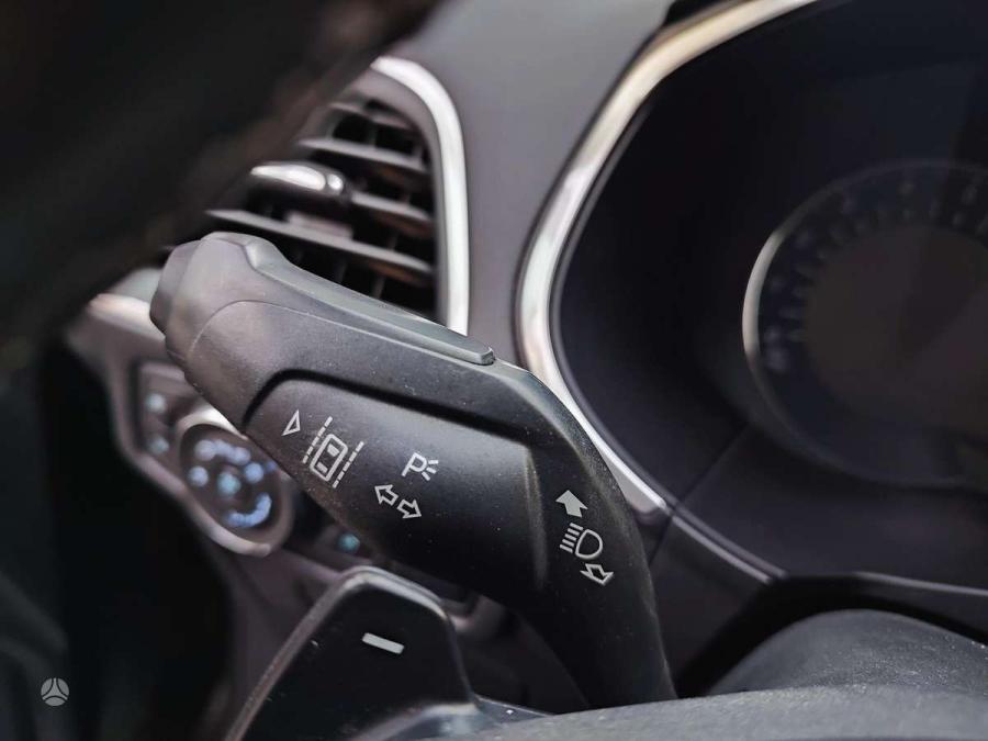 Pelēks Ford Galaxy 2016 Marijampole, ar dzinēja tilpumu 2.00 L un nobraukumu 282 tūkst. km par 7300 €, foto 34 vietnē AUTOMOTO.COM.LV