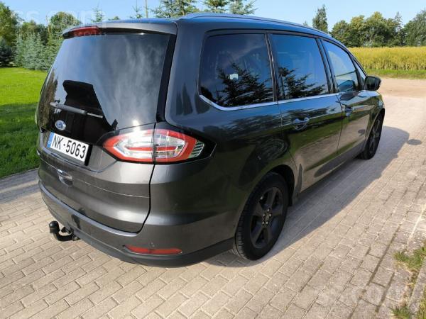 Pelēks Ford Galaxy 2017 Dobele, ar dzinēja tilpumu 2.00 L un nobraukumu 266 tūkst. km par 9500 €, foto 4 vietnē AUTOMOTO.COM.LV
