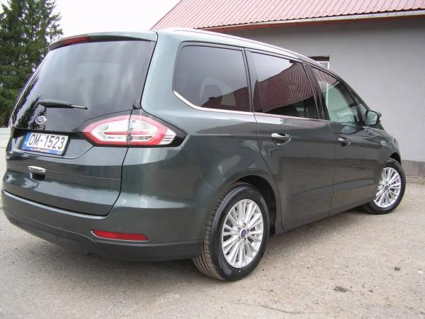 Pelēks Ford Galaxy 2017 Sigulda, ar dzinēja tilpumu 2.00 L un nobraukumu 225 tūkst. km par 14350 €, foto 10 vietnē AUTOMOTO.COM.LV
