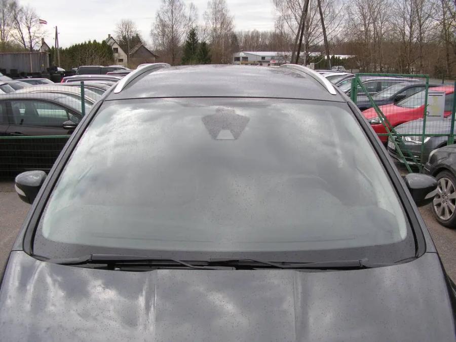 Pelēks Ford Galaxy 2017 Sigulda, ar dzinēja tilpumu 2.00 L un nobraukumu 225 tūkst. km par 14350 €, foto 13 vietnē AUTOMOTO.COM.LV