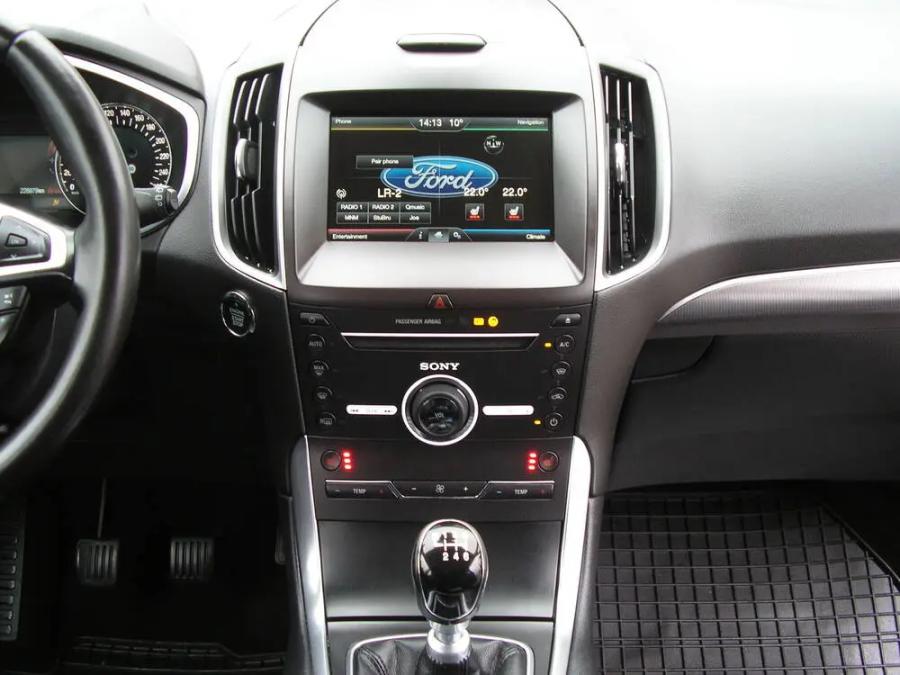 Pelēks Ford Galaxy 2017 Sigulda, ar dzinēja tilpumu 2.00 L un nobraukumu 225 tūkst. km par 14350 €, foto 16 vietnē AUTOMOTO.COM.LV