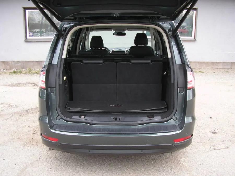 Pelēks Ford Galaxy 2017 Sigulda, ar dzinēja tilpumu 2.00 L un nobraukumu 225 tūkst. km par 14350 €, foto 27 vietnē AUTOMOTO.COM.LV