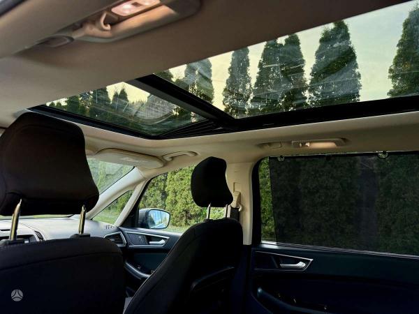 Grey Ford Galaxy 2017 in Taurage, with an engine capacity of 2.00 L and mileage of 236 thousand km for 8900 €, photo 7 on AUTOMOTO.COM.LV