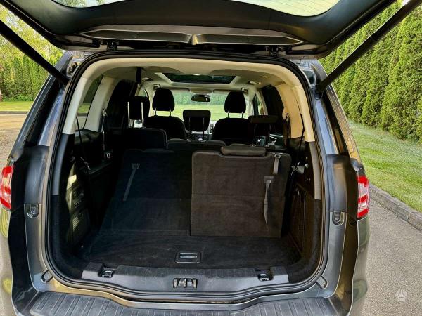 Grey Ford Galaxy 2017 in Taurage, with an engine capacity of 2.00 L and mileage of 236 thousand km for 8900 €, photo 9 on AUTOMOTO.COM.LV