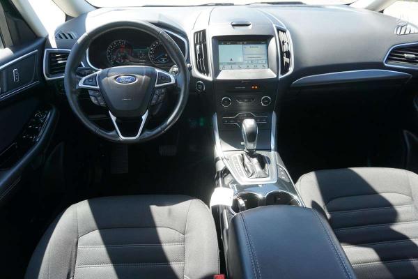 Pelēks Ford Galaxy 2017 Klaipėda, ar dzinēja tilpumu 2.00 L un nobraukumu 315 tūkst. km par 7900 €, foto 7 vietnē AUTOMOTO.COM.LV