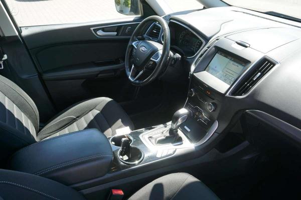Pelēks Ford Galaxy 2017 Klaipėda, ar dzinēja tilpumu 2.00 L un nobraukumu 315 tūkst. km par 7900 €, foto 8 vietnē AUTOMOTO.COM.LV