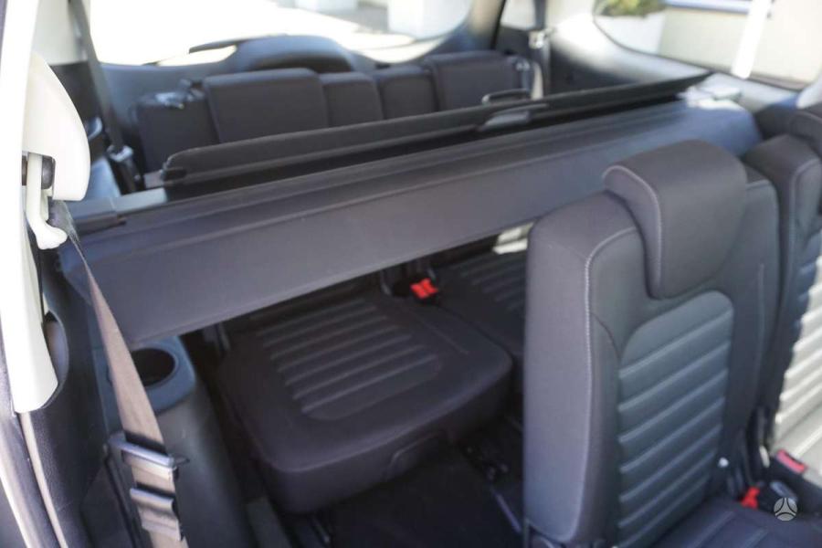 Pelēks Ford Galaxy 2017 Klaipėda, ar dzinēja tilpumu 2.00 L un nobraukumu 315 tūkst. km par 7900 €, foto 15 vietnē AUTOMOTO.COM.LV