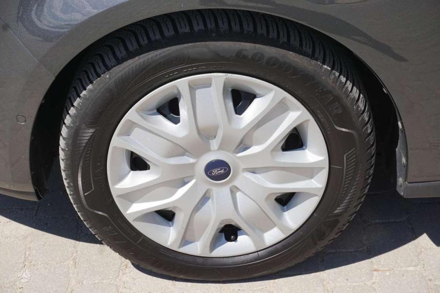 Pelēks Ford Galaxy 2017 Klaipėda, ar dzinēja tilpumu 2.00 L un nobraukumu 315 tūkst. km par 7900 €, foto 30 vietnē AUTOMOTO.COM.LV