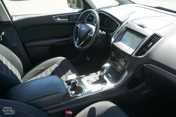 Ford Galaxy 2017 Kvietiniai vietnē Pelēks Ford Galaxy 2017 Kvietiniai, ar dzinēja tilpumu 2.00 L un nobraukumu 315 tūkst. km par 7900 €, foto 9 vietnē AUTOMOTO.COM.LV