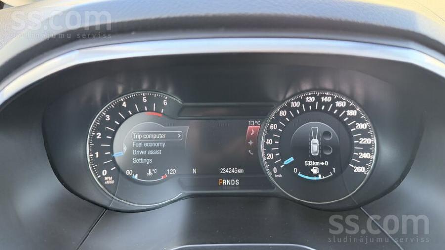 Grey Ford Galaxy 2017 in Riga, with an engine capacity of 2.00 L and mileage of 234 thousand km for 15500 €, photo 5 on AUTOMOTO.COM.LV