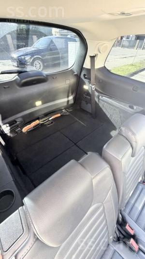 Grey Ford Galaxy 2017 in Riga, with an engine capacity of 2.00 L and mileage of 234 thousand km for 15500 €, photo 16 on AUTOMOTO.COM.LV