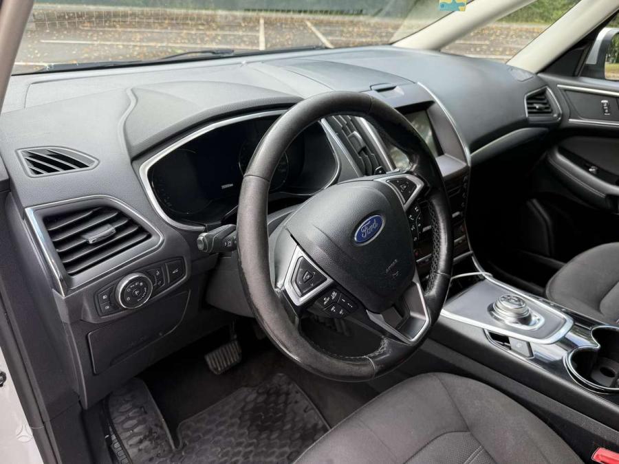 Grey Ford Galaxy 2019 in Kaunas, with an engine capacity of 2.00 L and mileage of 290 thousand km for 9900 €, photo 8 on AUTOMOTO.COM.LV