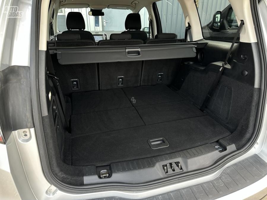 Pelēks Ford Galaxy 2021 Kauņa, ar dzinēja tilpumu 2.00 L un nobraukumu 99 tūkst. km par 18771 €, foto 15 vietnē AUTOMOTO.COM.LV