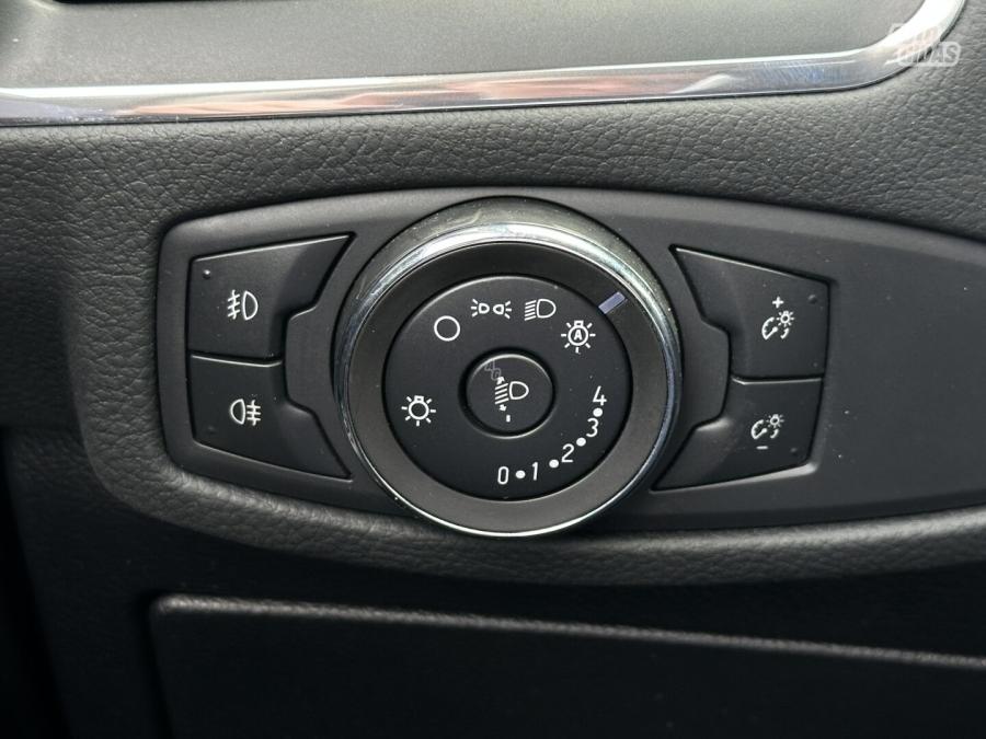 Pelēks Ford Galaxy 2021 Kauņa, ar dzinēja tilpumu 2.00 L un nobraukumu 99 tūkst. km par 18771 €, foto 24 vietnē AUTOMOTO.COM.LV