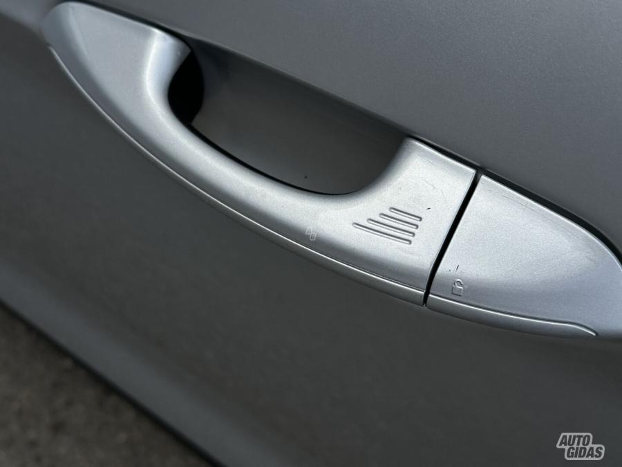 Pelēks Ford Galaxy 2021 Kauņa, ar dzinēja tilpumu 2.00 L un nobraukumu 99 tūkst. km par 18771 €, foto 37 vietnē AUTOMOTO.COM.LV