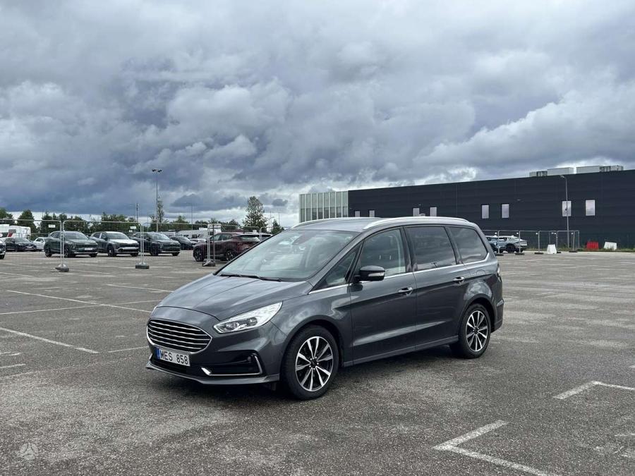 Grey Ford Galaxy 2021 in Vilnius, with an engine capacity of 2.00 L and mileage of 73 thousand km for 18700 €, photo 3 on AUTOMOTO.COM.LV