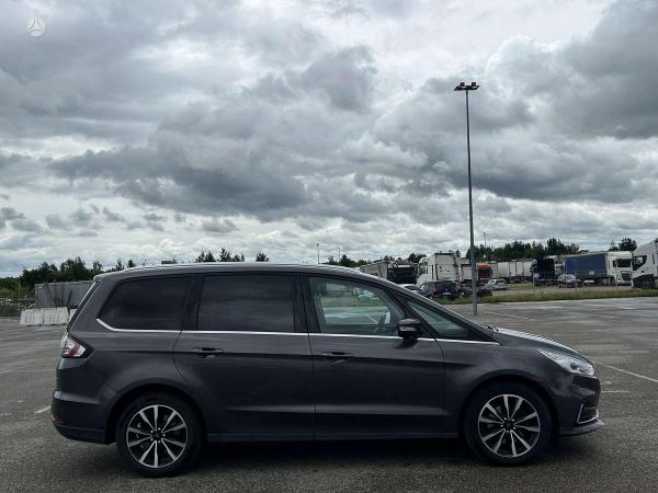 Pelēks Ford Galaxy 2021 Viļņa, ar dzinēja tilpumu 2.00 L un nobraukumu 73 tūkst. km par 18700 €, foto 5 vietnē AUTOMOTO.COM.LV