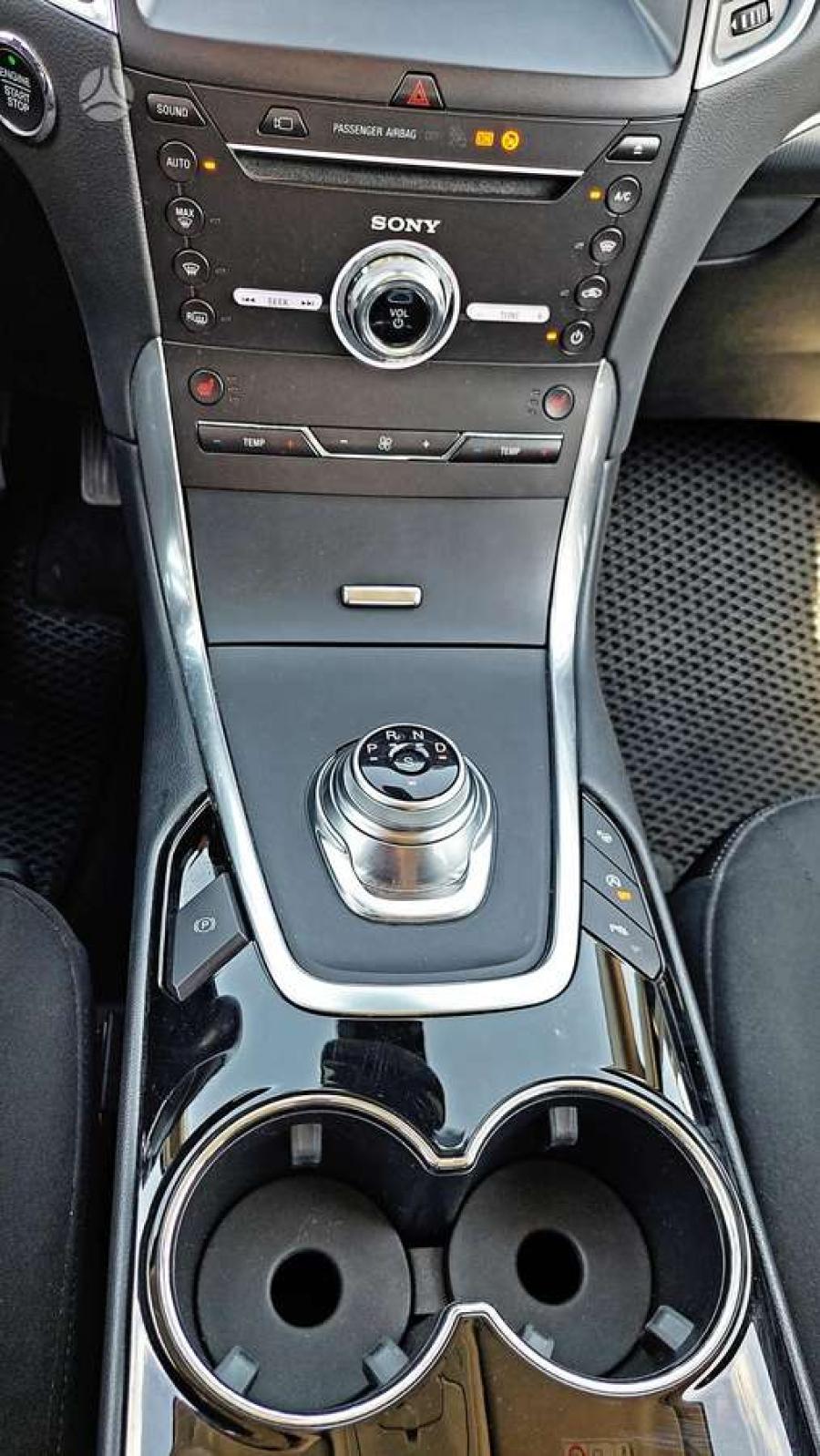 Grey Ford Galaxy 2021 in Vilnius, with an engine capacity of 2.00 L and mileage of 73 thousand km for 18700 €, photo 25 on AUTOMOTO.COM.LV